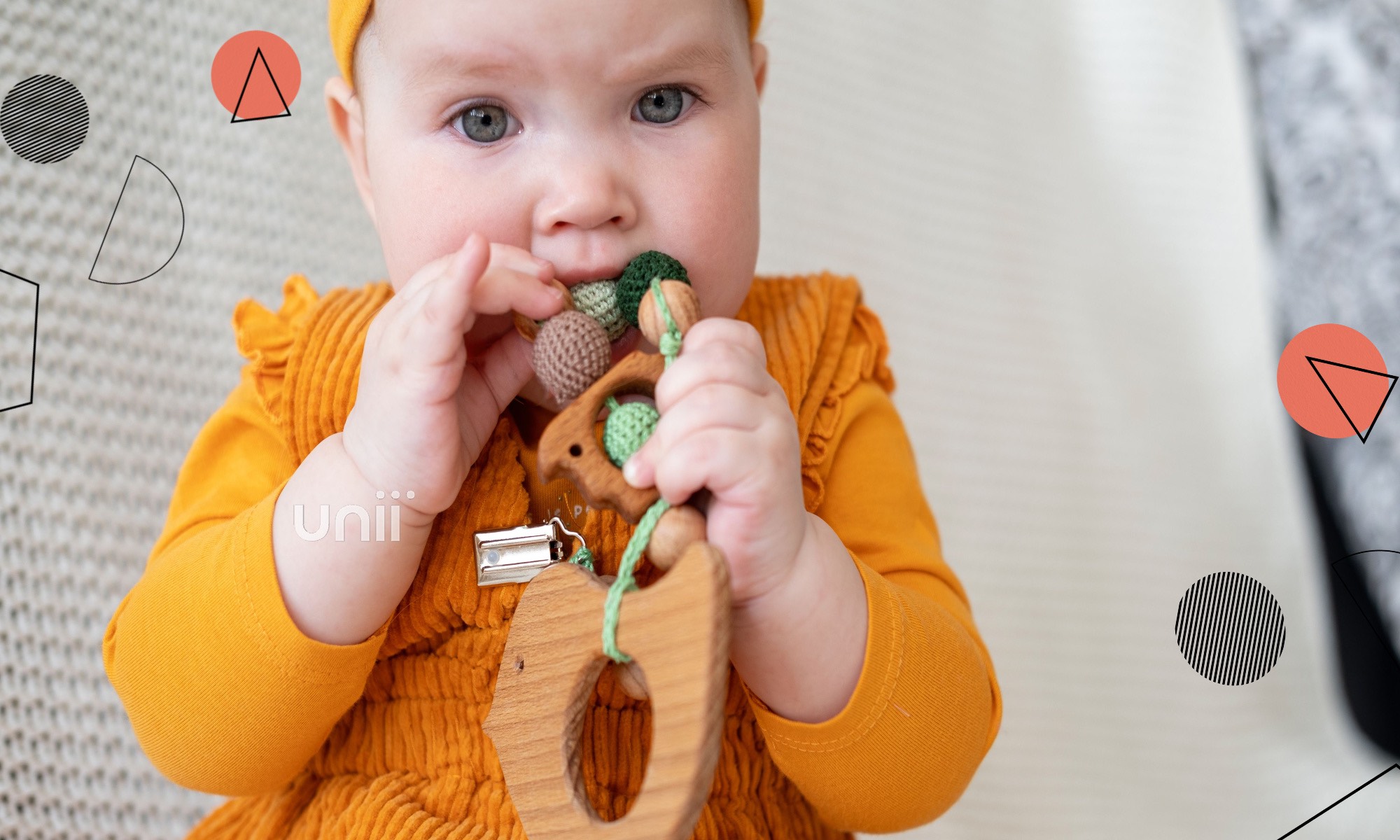 Are there benefits to using teething necklaces?